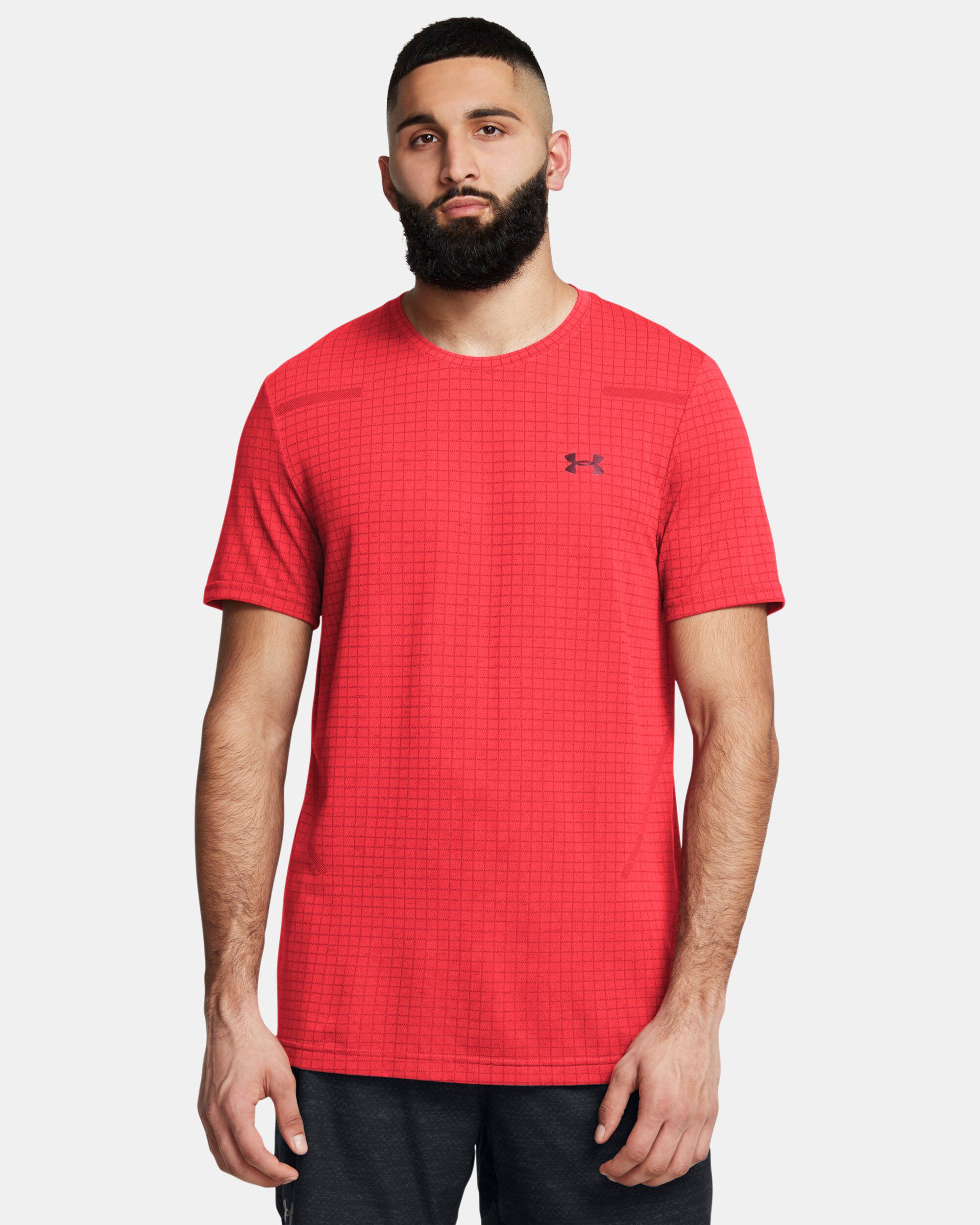 Men T Shirts & Tops | Buy Mens Gym Tops in Dubai, UAE | Under Armour